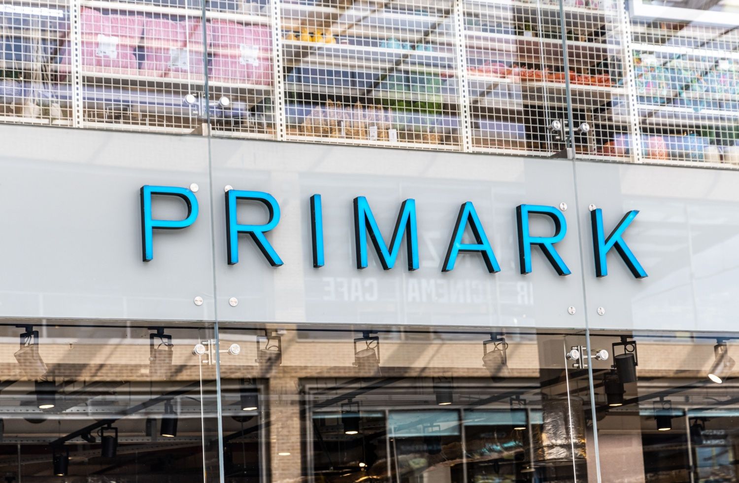 Aktien.news - Primark-Chef Paul Marchant tritt sofort zurück